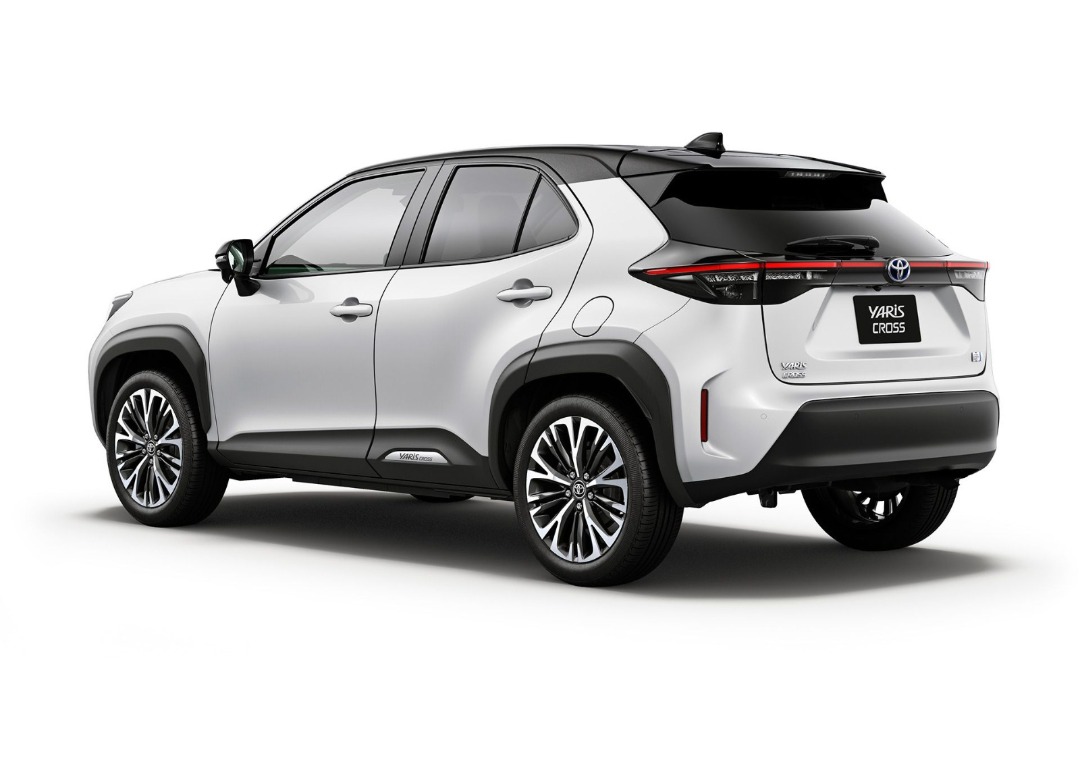 Toyota Yaris Cross Hybrid Brand New Cheap car rental Promo Gofleet ...