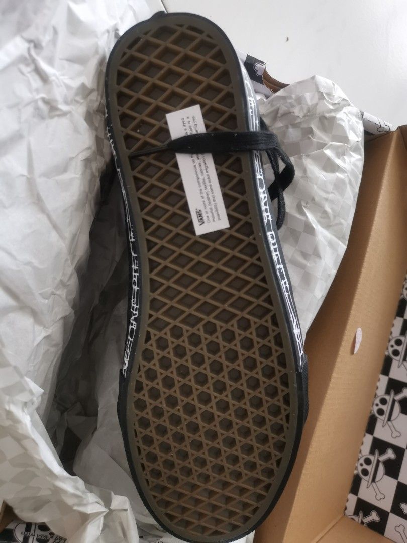 Vans shoe One Piece Nico Robin, Women's Fashion, Footwear, Shoe inserts ...