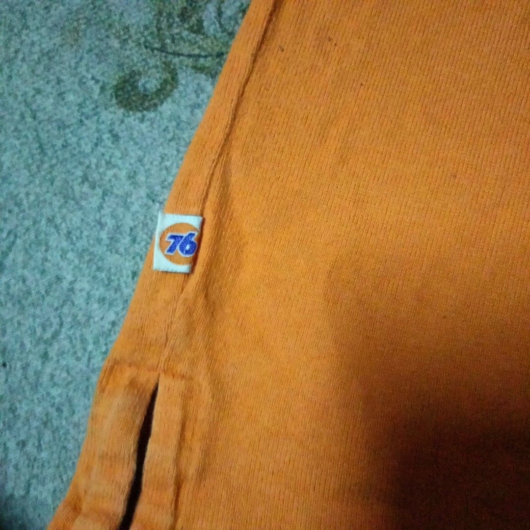 76 LUBRICANTS, Men's Fashion, Activewear on Carousell