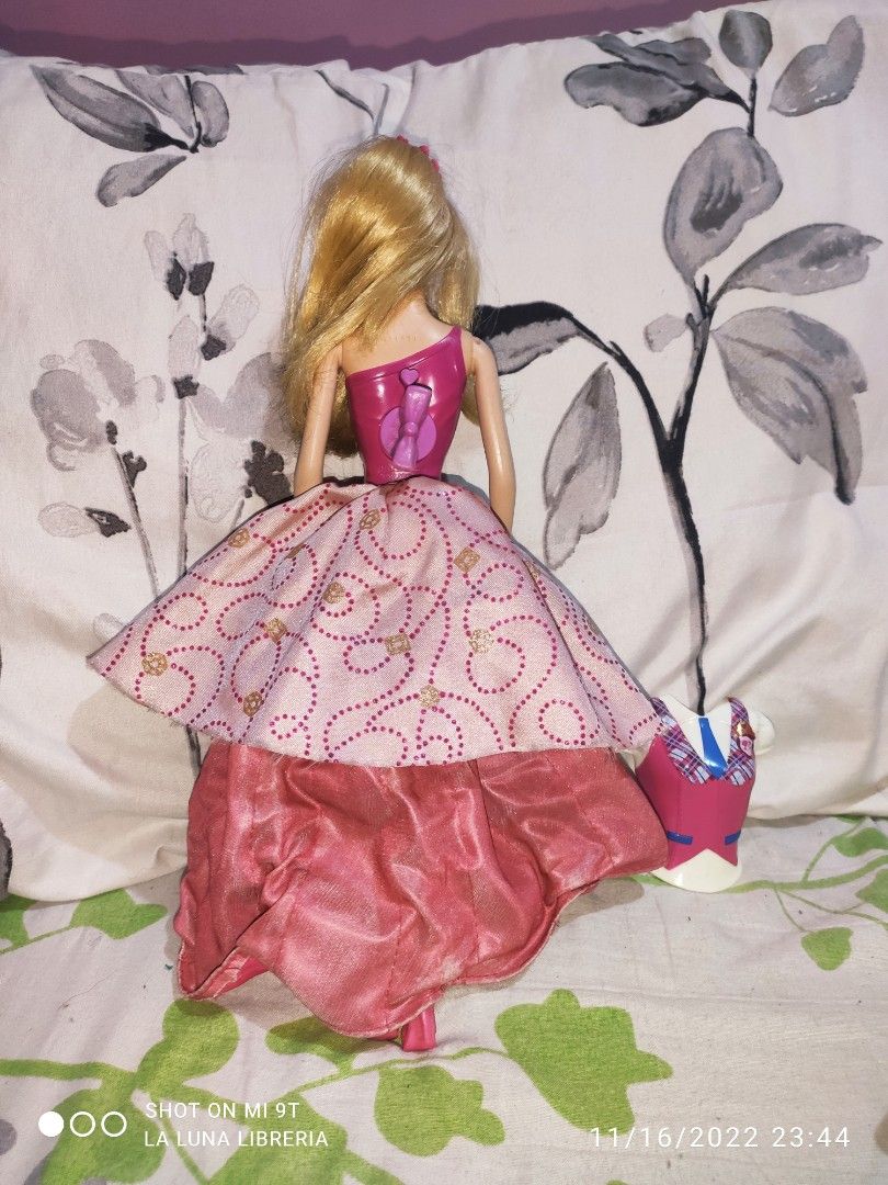 Barbie Blair - Princess Charm School Movie Doll Authentic, Hobbies ...