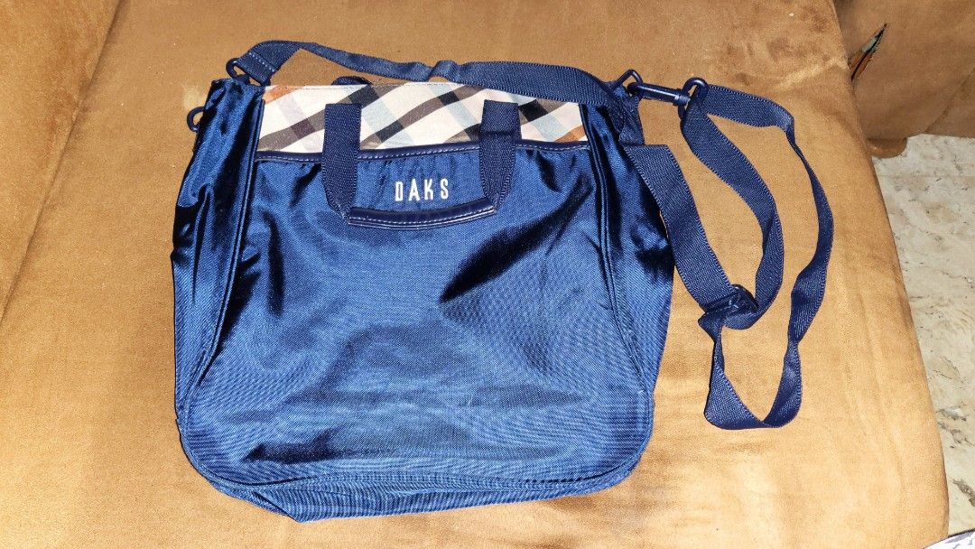 DAKS from US 2way bag, Women's Fashion, Bags & Wallets, Cross-body Bags on Carousell