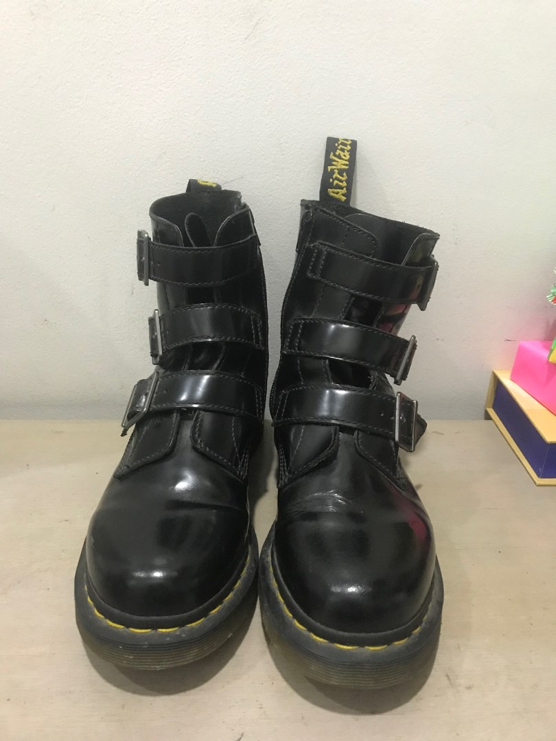 Dr. Martens Airwair Fenimore, Women's Fashion, Footwear, Boots on Carousell