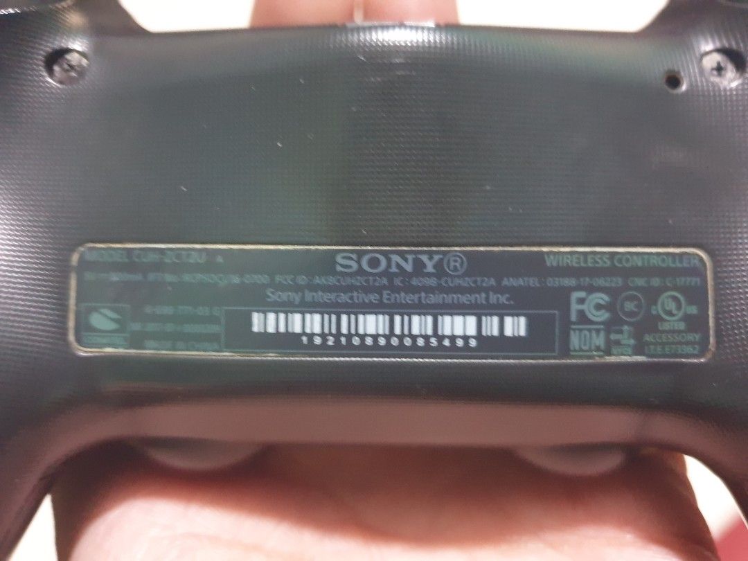 DS4 v2(PS4 Controller) - ORIGINAL!!!, Video Gaming, Video Game Consoles ...