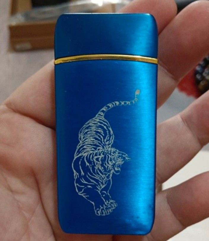 Electrical lighter (NO MEET UP), Hobbies & Toys, Memorabilia ...