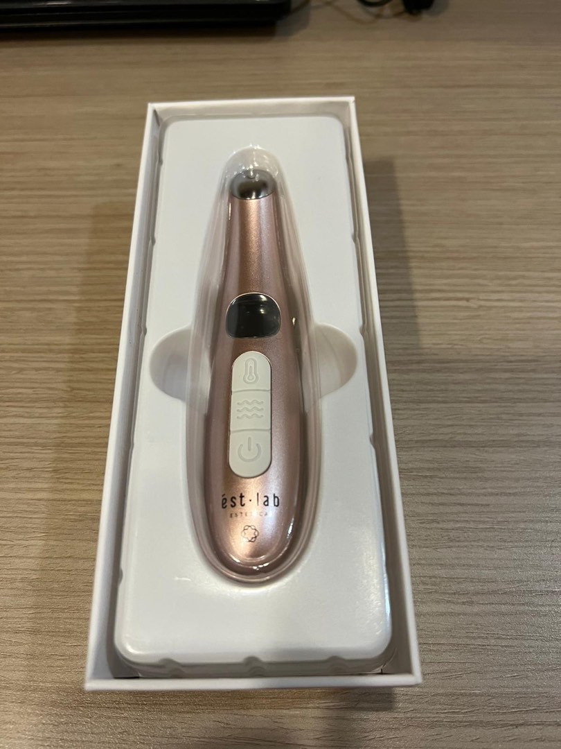 est. lab Optimalift A+ Intelligent Eye Revitaliser Tri-Action Massager ...