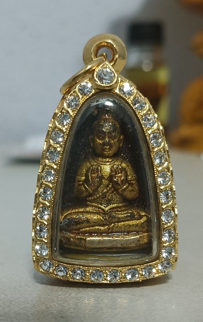 Guman Tong Suk Sabai Roon 1 Temple/Master: Prah AC Tanakorn & Por Tan ...