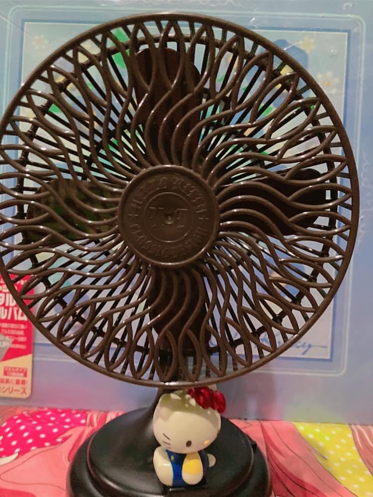 Hello Kitty Classic eFan batt, Furniture & Home Living, Lighting & Fans ...