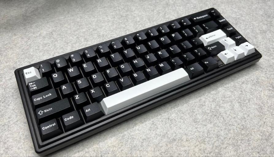 Hotswappable Gas67 Keyboard Kit, Computers & Tech, Parts & Accessories ...