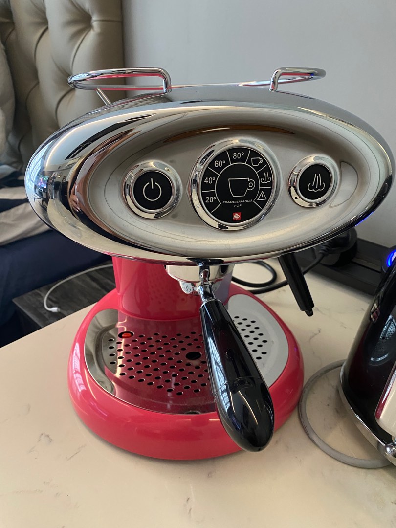 Illy coffee machine and accessories, TV & Home Appliances, Kitchen ...