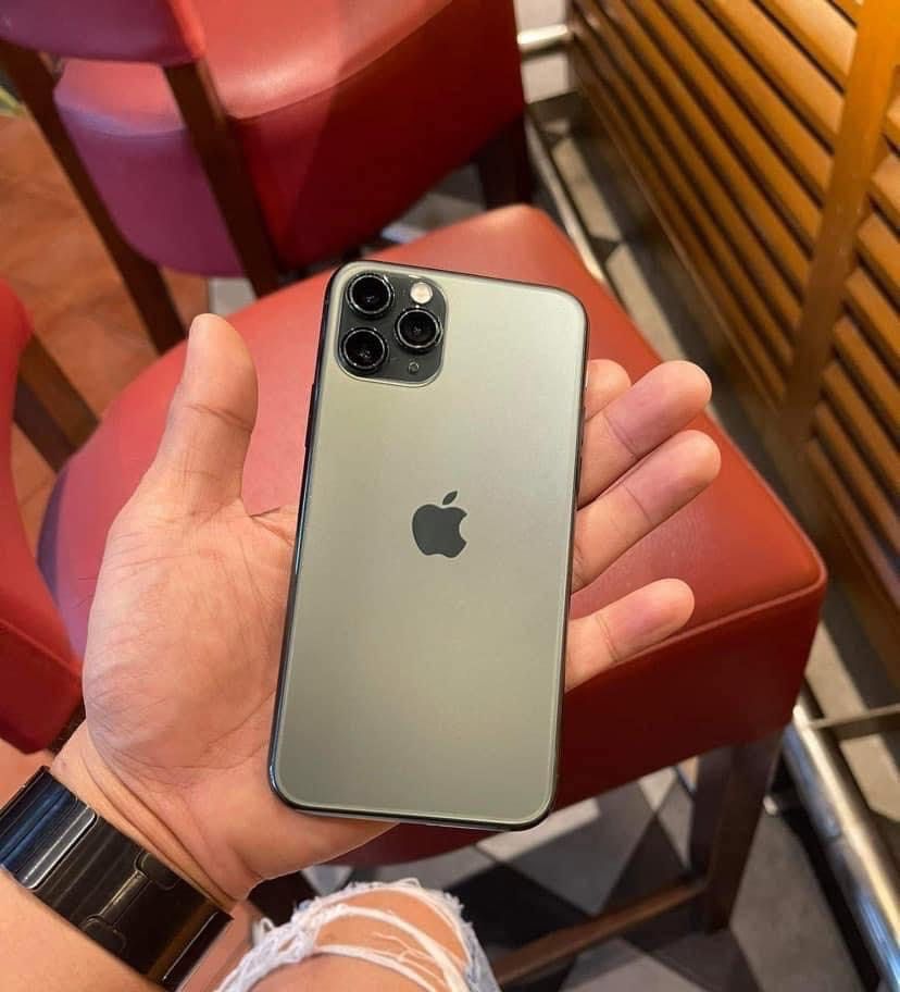 iPhone 11 Pro 512gb midnight green complete factory unlocked, Mobile ...