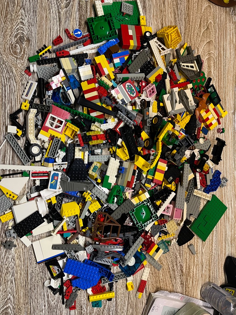 Lego bricks, Hobbies & Toys, Toys & Games on Carousell