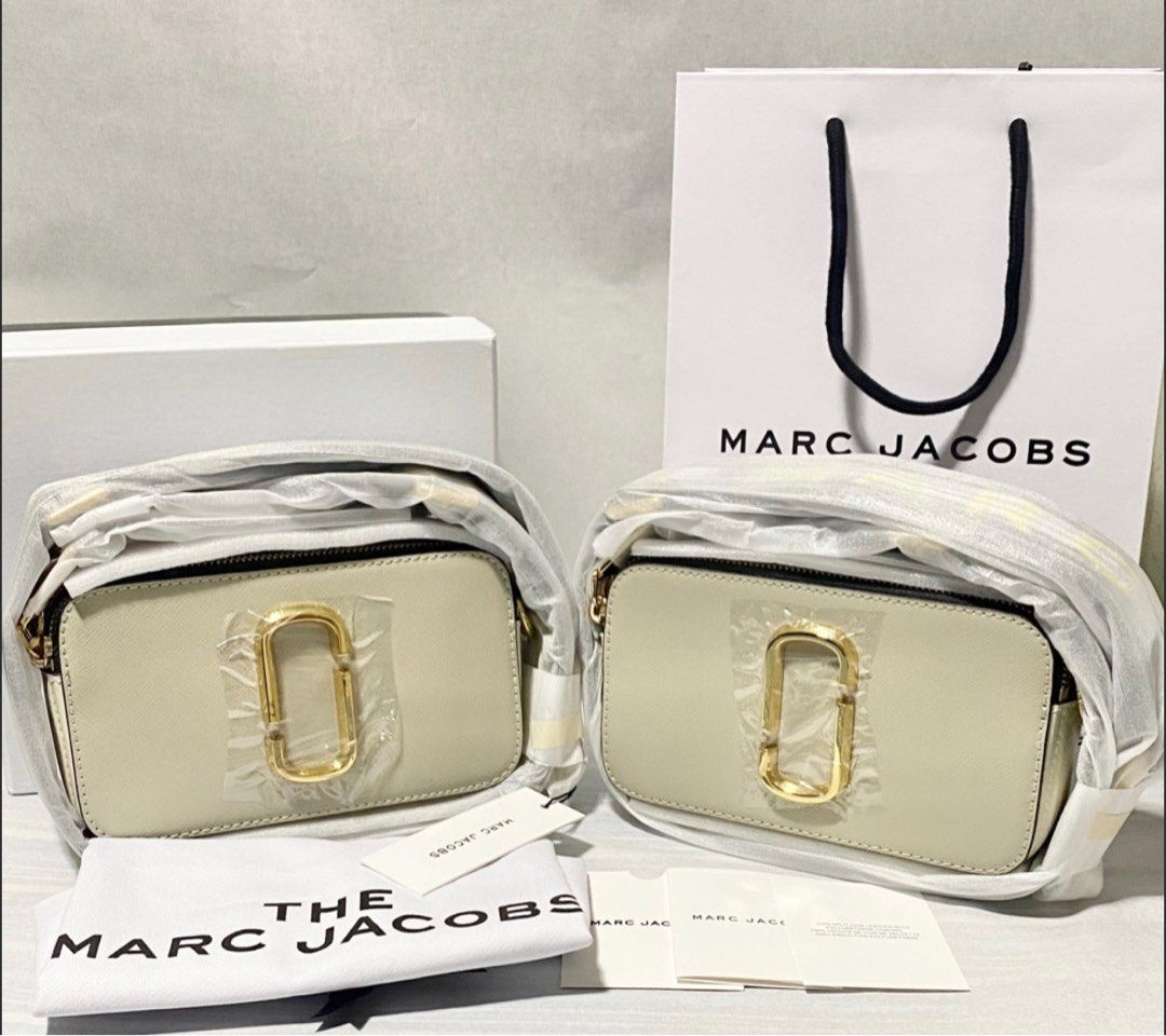 Marc Jacobs Snapshot Dust Multi (Only 1 Available), Luxury, Bags ...