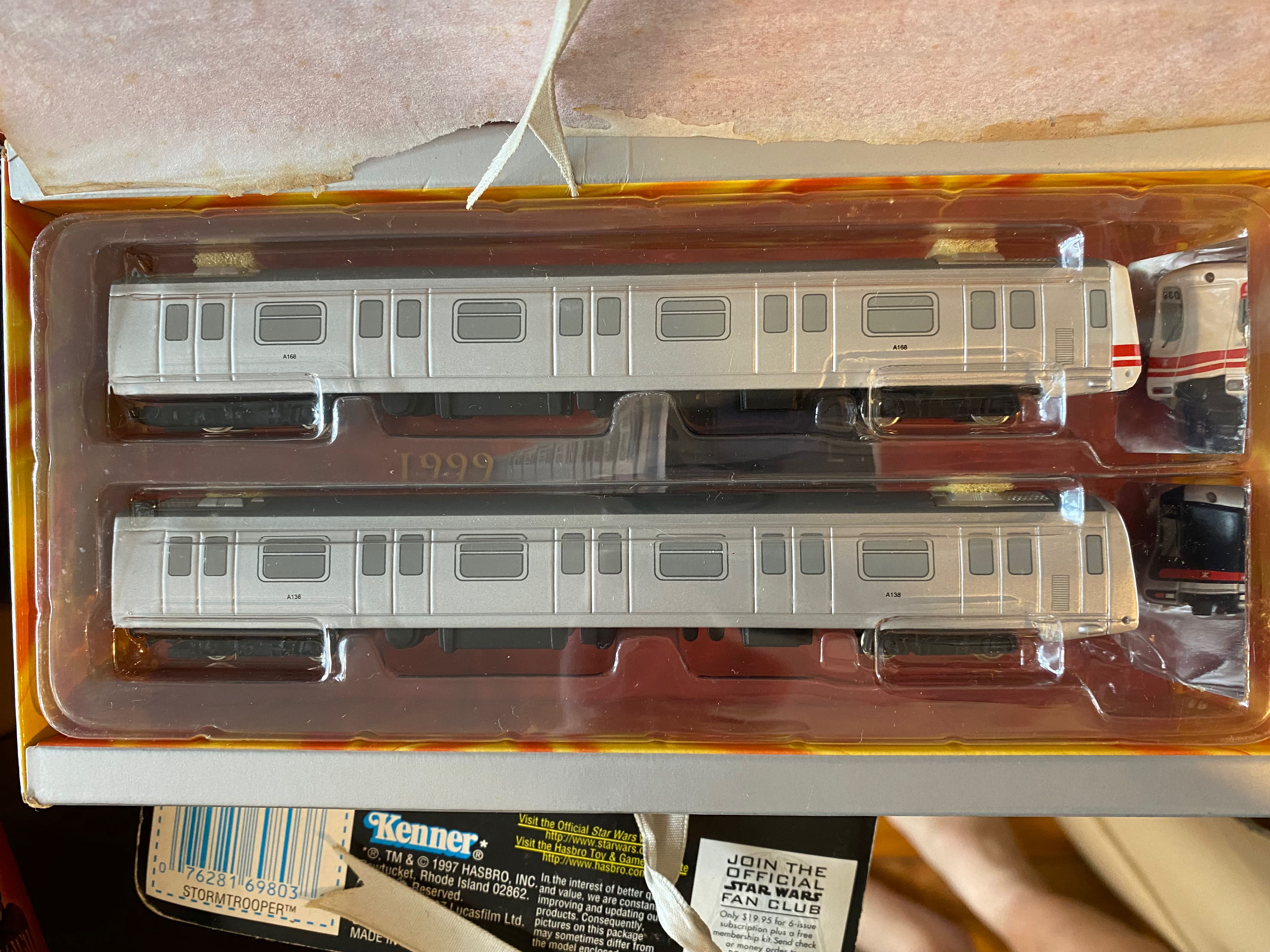 MTR 1997 20th Anniversary Train set, 興趣及遊戲, 玩具 & 遊戲類 - Carousell