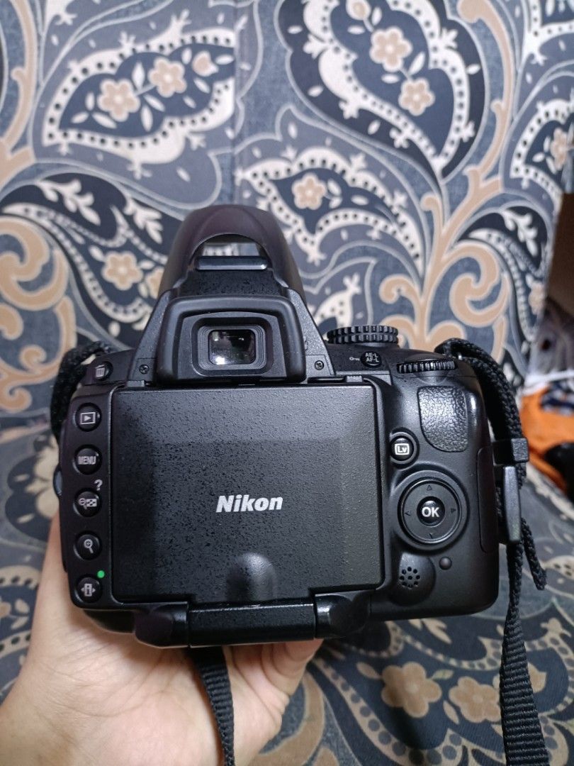 Nikon d5000 Tilt Screen with Video and Photoshoot Slight Vignette Lcd ...