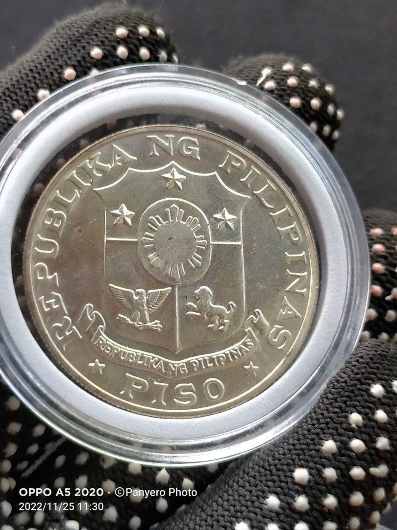 One peso Emilio aguinaldo big silver coin, Hobbies & Toys, Memorabilia ...