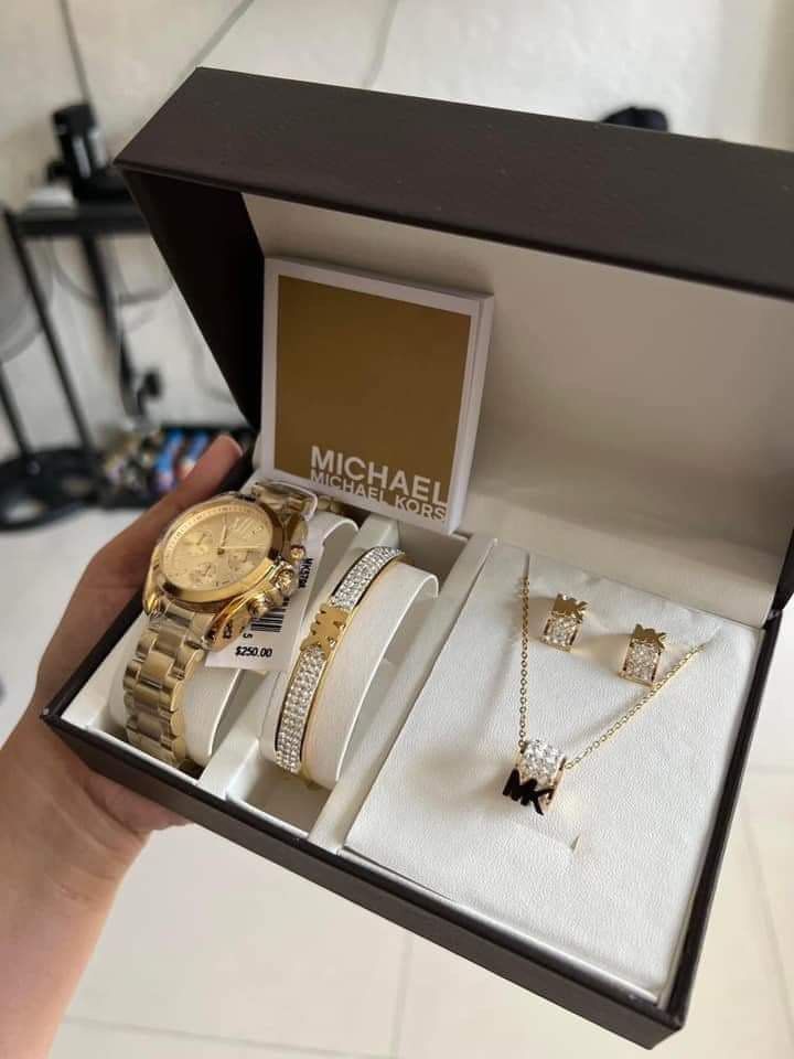 Original Mk Gift Set, Women's Fashion, Watches & Accessories, Watches ...