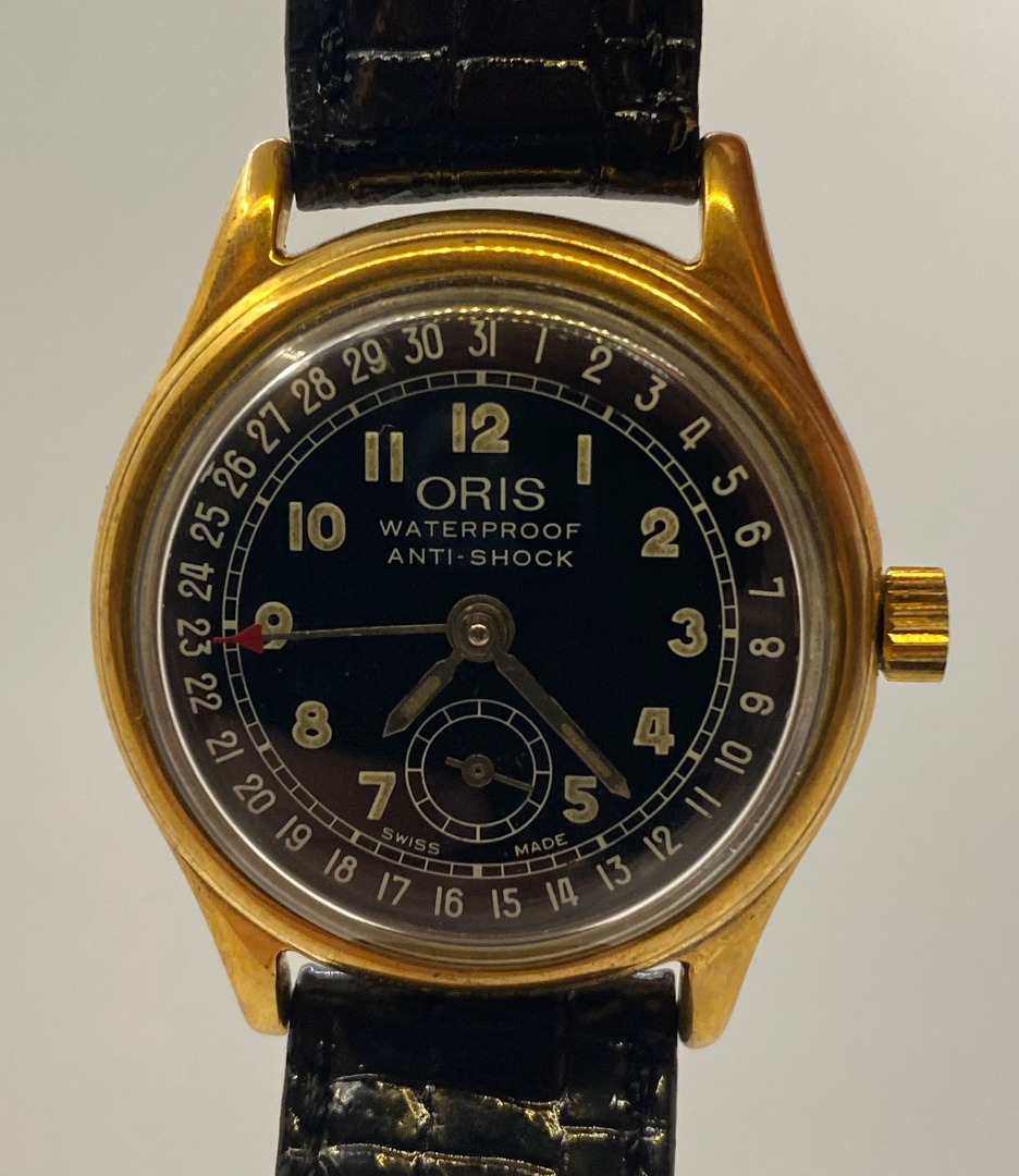 ORIS POINTER DATE VINTAGE - 704 CAL, Luxury, Watches on Carousell