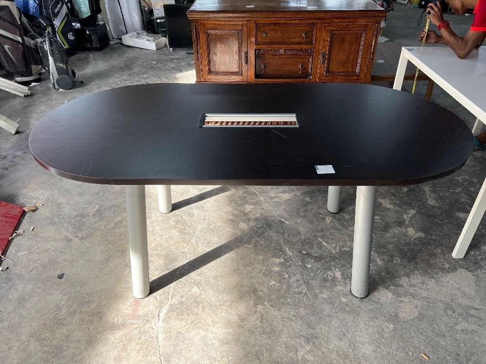 (F20042170) Oval Shape Meeting Table Black Colour / Meja Mesyuarat ...