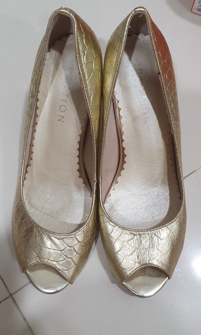 Pazzion, Women's Fashion, Footwear, Heels on Carousell