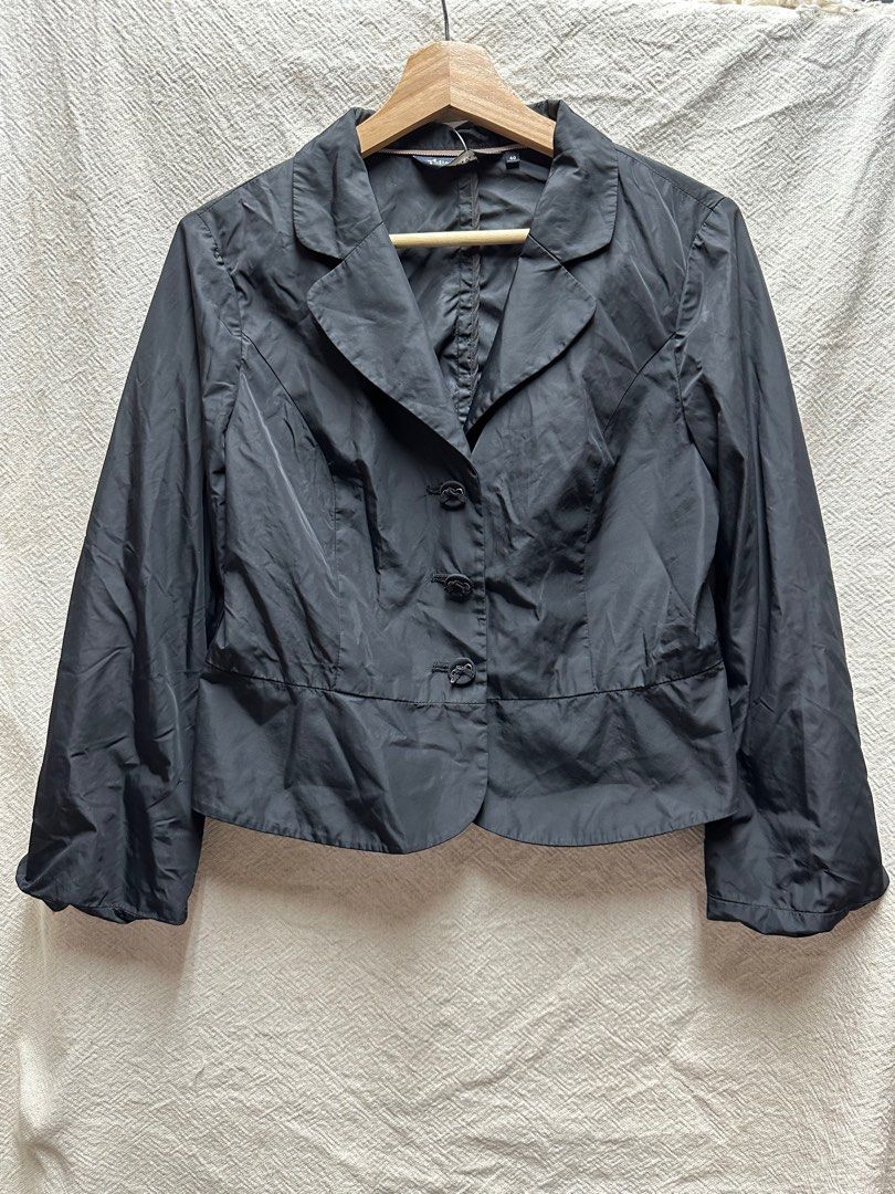 perng yuh 芃諭名品 外套, 她的時尚, 外套、夾克、大衣在旋轉拍賣