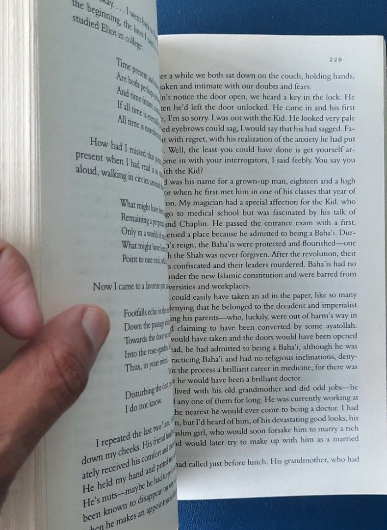 Reading Lolita in Tehran by Azar Nafisi, Hobbies & Toys, Books ...