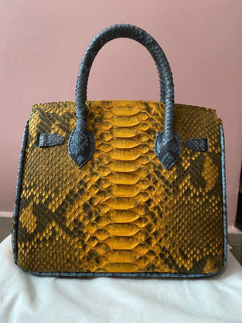Real Snake Skin Clutch Bag, Women's Fashion, Bags & Wallets, Clutches ...