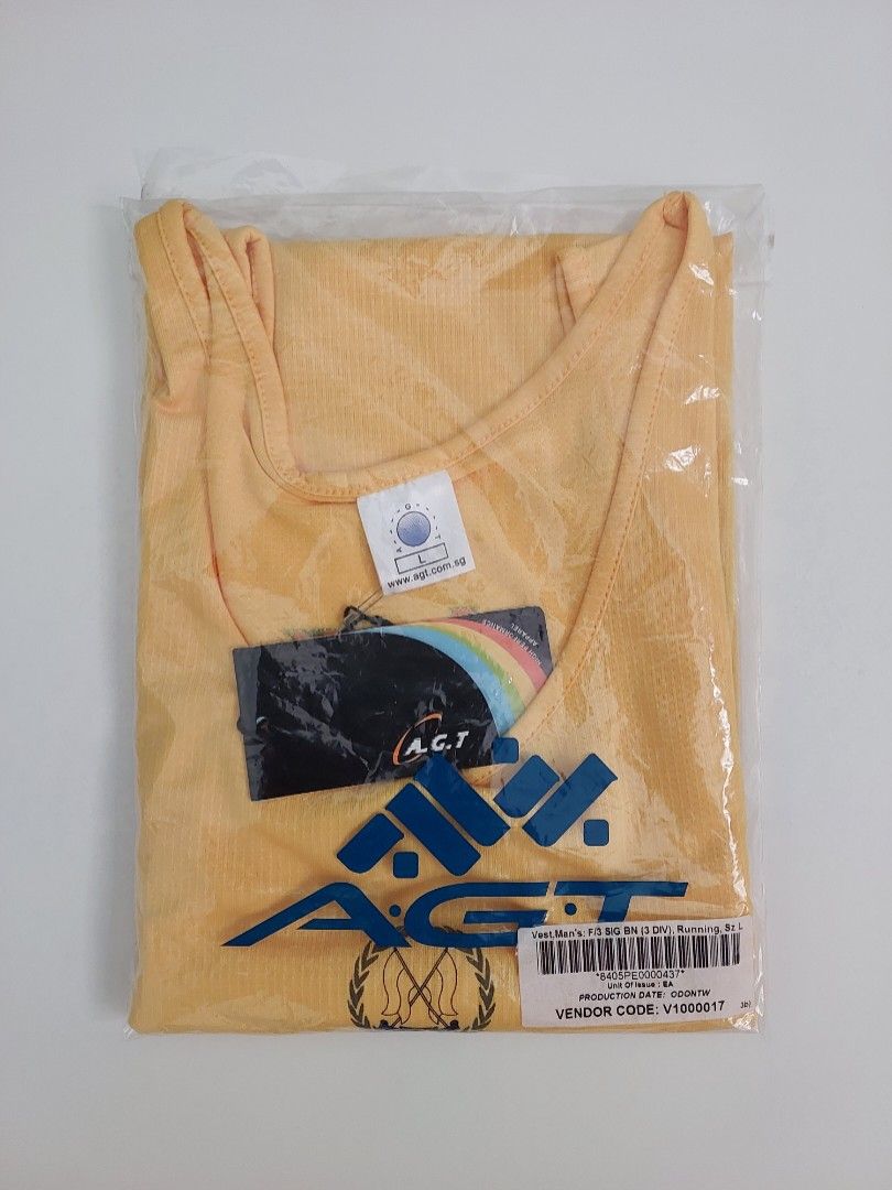 SAF PT singlet (signal), Men's Fashion, Activewear on Carousell