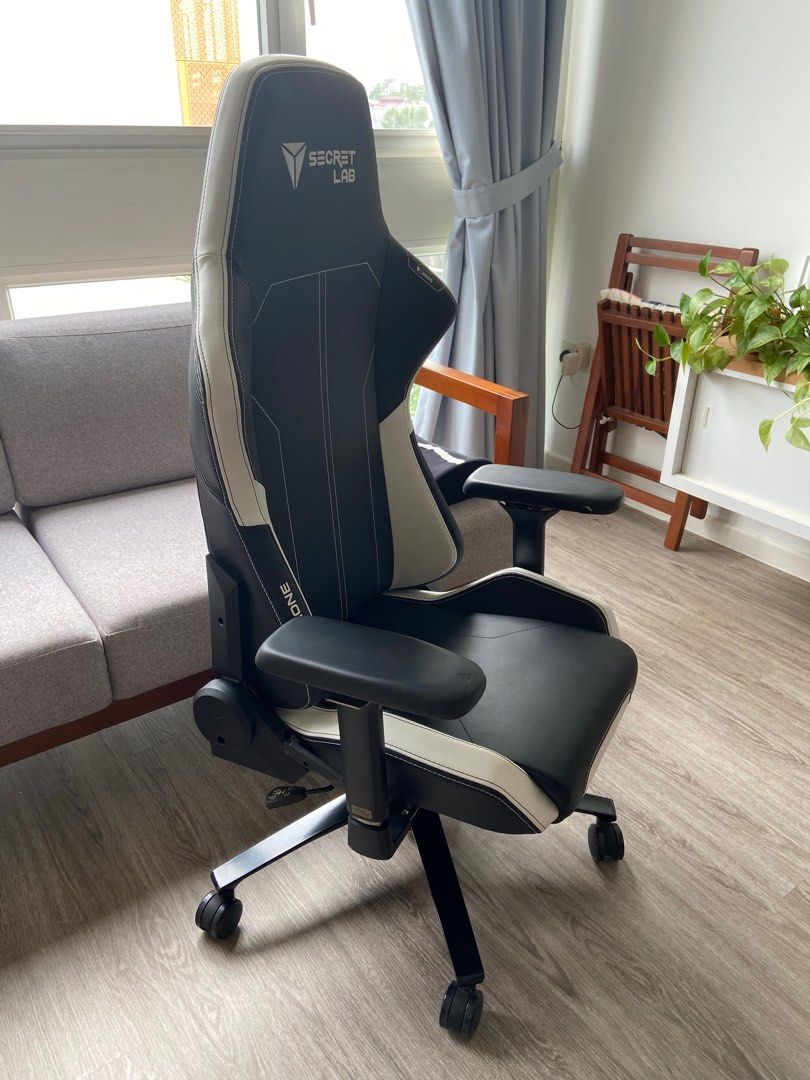 Secretlab throne 2020 spectre white gaming office chair, Furniture ...
