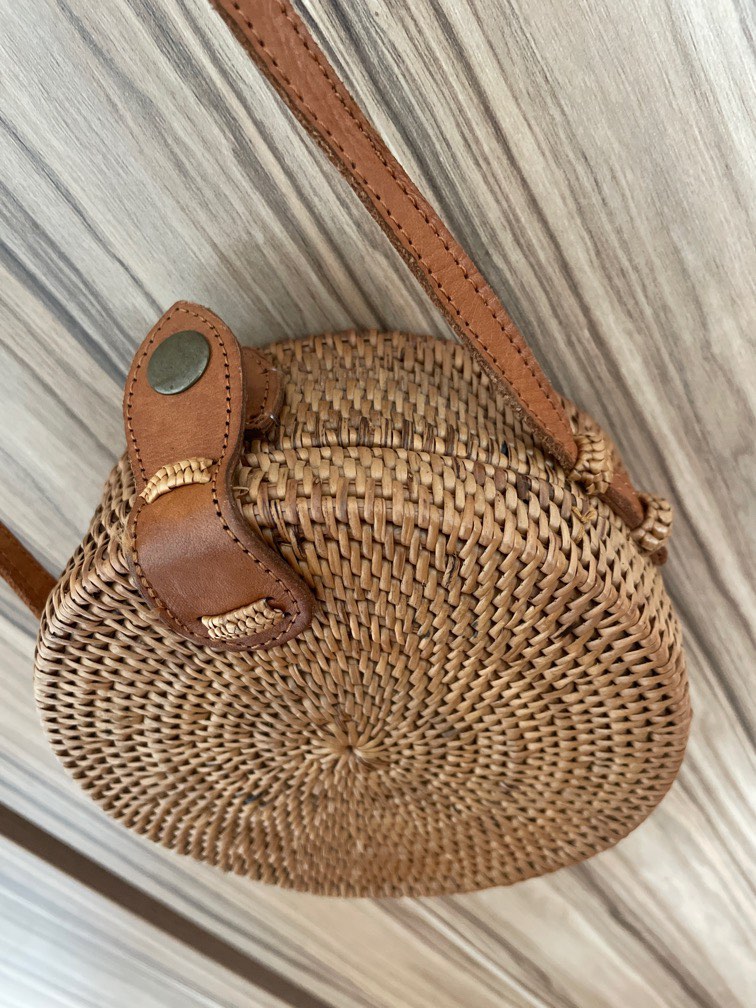 Thailand rattan weaving bag, Women's Fashion, Bags & Wallets, Shoulder ...