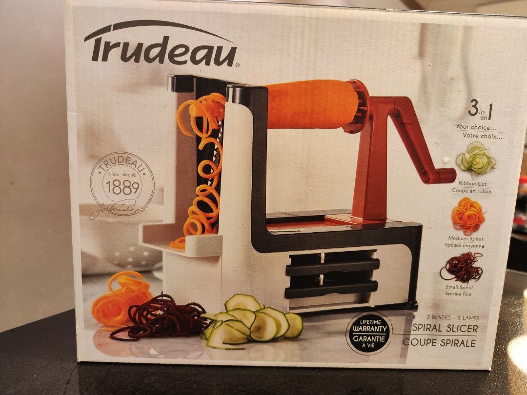 Trudeau Spiral Slicer, TV & Home Appliances, Kitchen Appliances, Other ...