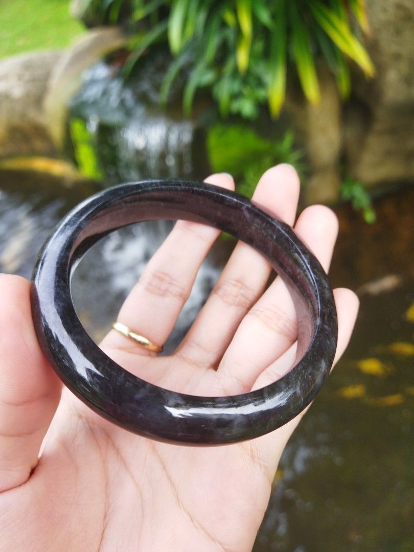 Type A Full Black Jadeite Jade bangle size 61mm mm, Women's Fashion ...