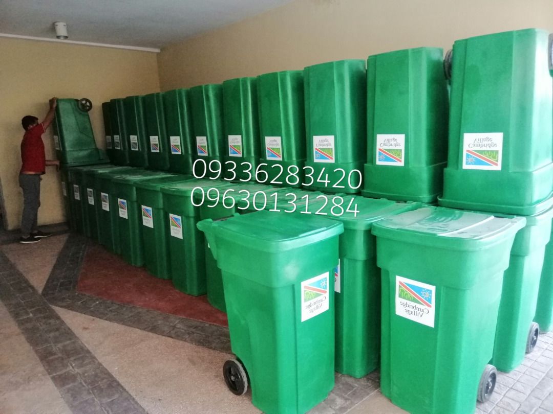 UGA / rolling Trash Bin Wheeled Trash Bin, Furniture & Home Living ...