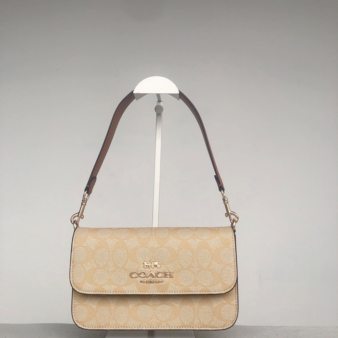 100% COACH Brynn Underarm Bag, Luxury, Bags & Wallets on Carousell