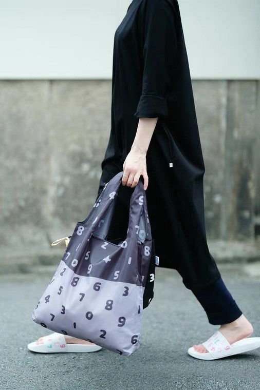 日本預訂 4色選 sou sou logo 手提 tote bag, 男裝, 袋, 腰袋、手提袋、小袋 - Carousell