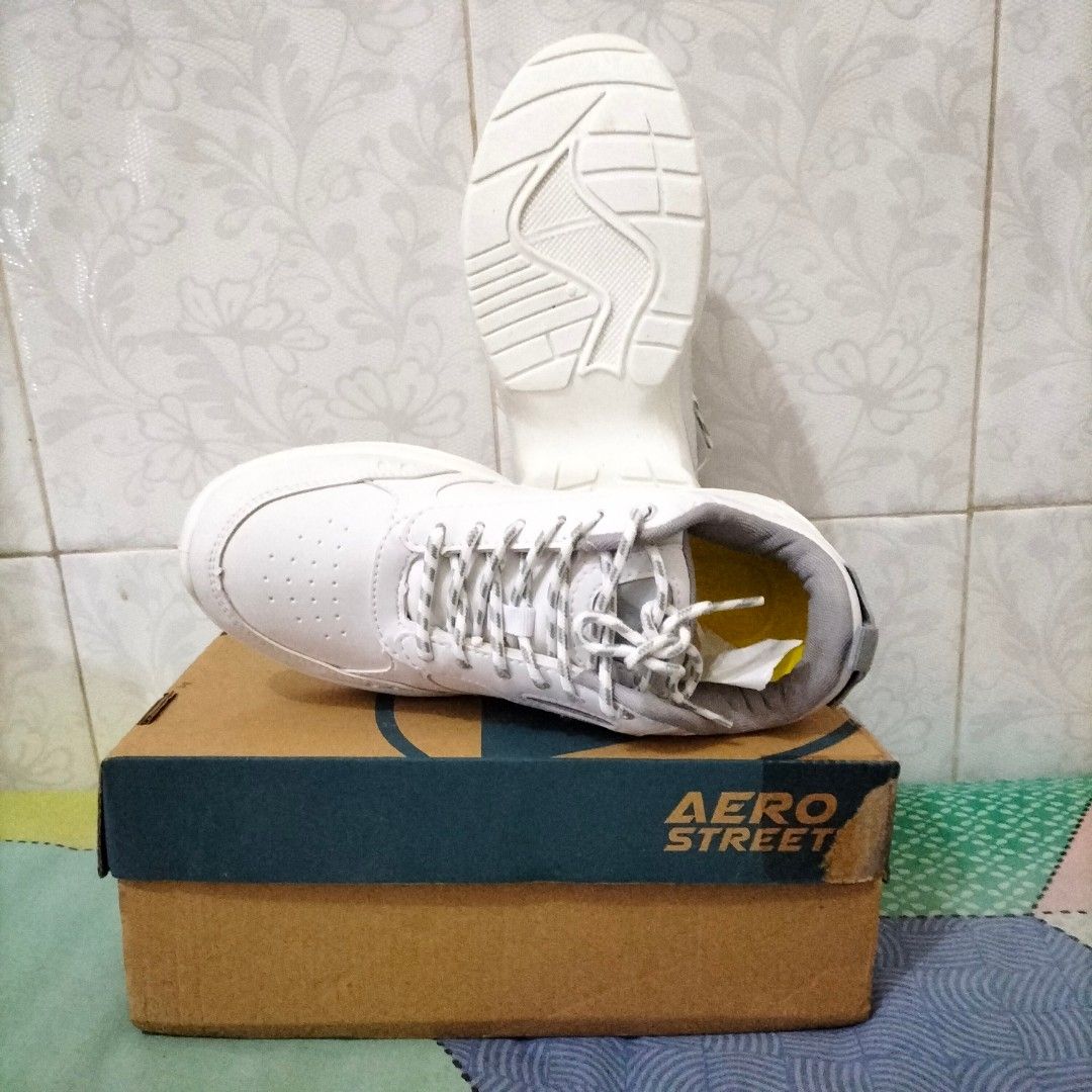 Aerostreet Model Jisoo, Fesyen Wanita, Sepatu di Carousell