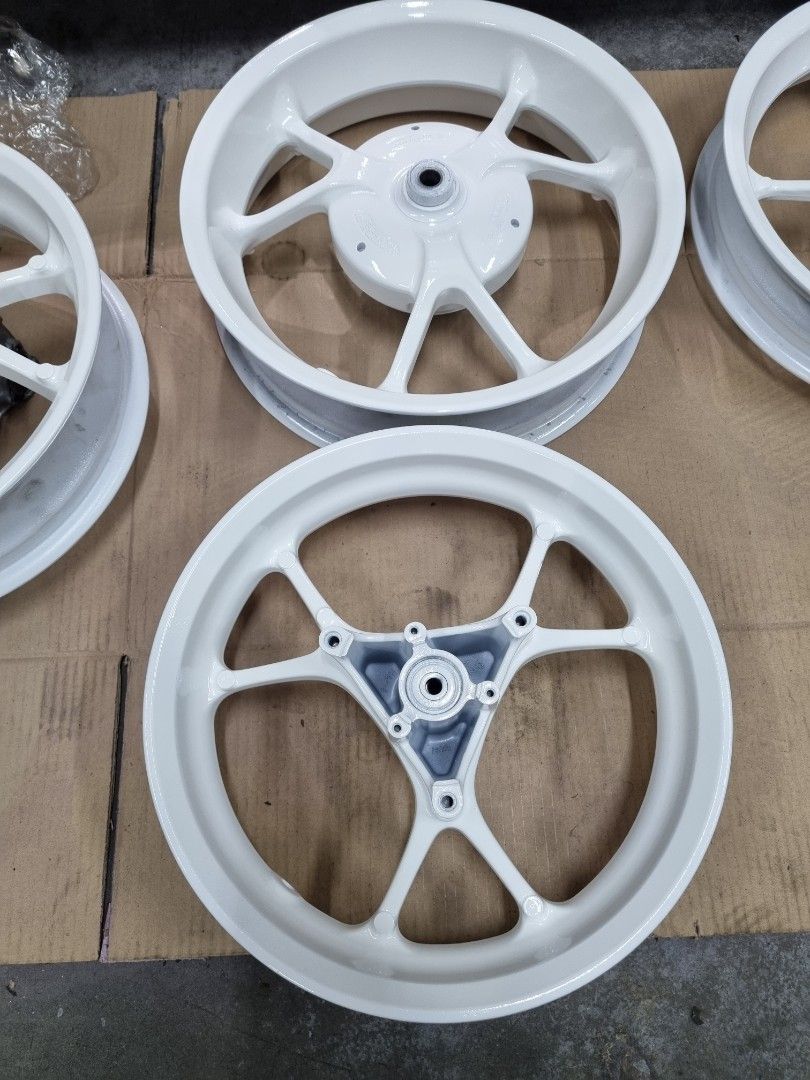 Aerox White Rims, Motorcycles, Motorcycle Accessories on Carousell