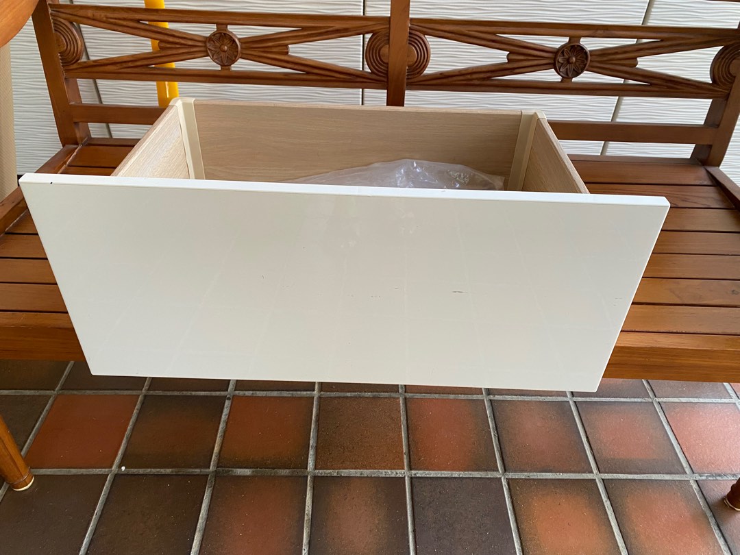 Besta Drawer Unit - Complete Set - Oak frame with glossy white door ...