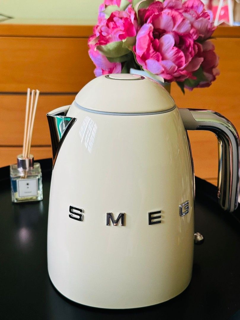 BNIB SMEG kettle & toaster breakfast set, TV & Home Appliances, Kitchen ...