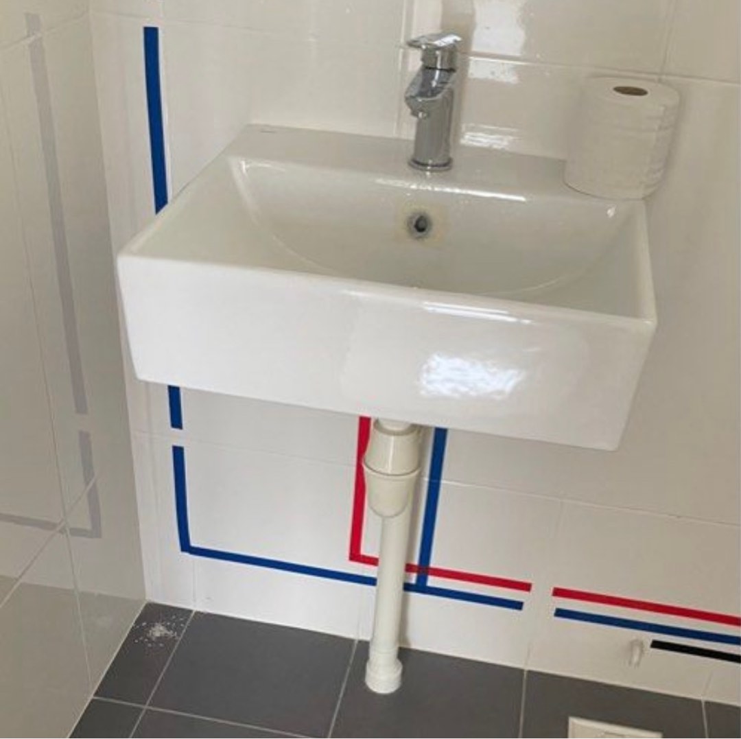 Brand new unused HDB BTO basin sink with tap and toilet wall tiles ...