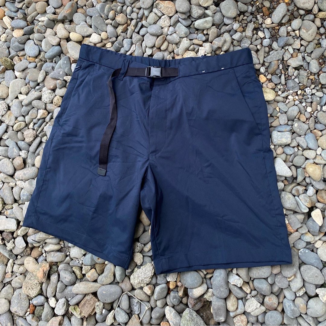 Celana pendek uniqlo utility belt, Fesyen Pria, Pakaian , Bawahan di ...