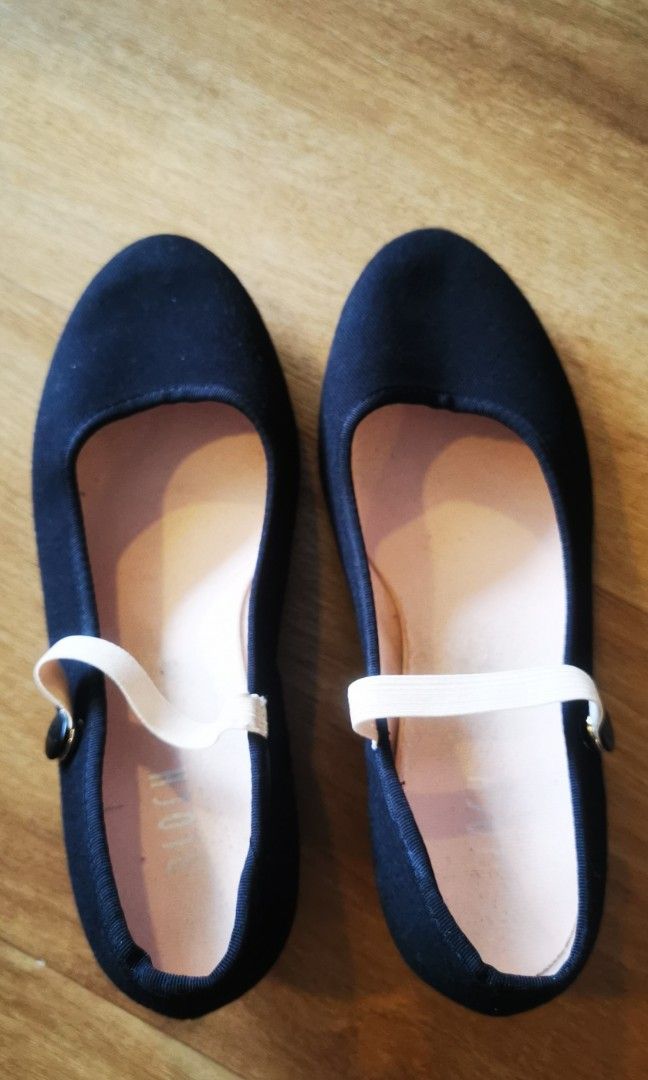 Character shoes, Babies & Kids, Babies & Kids Fashion on Carousell