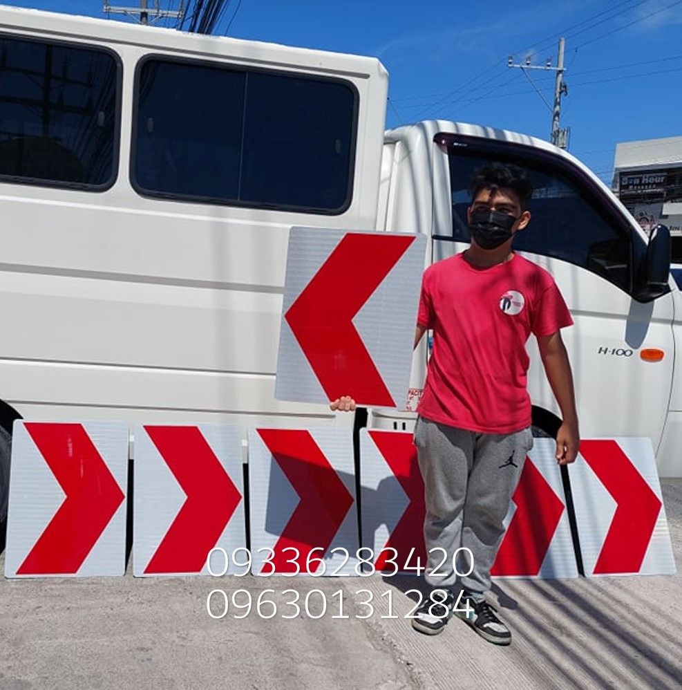 CHEVRON SIGN ROAD SIGN, Commercial & Industrial, Construction ...