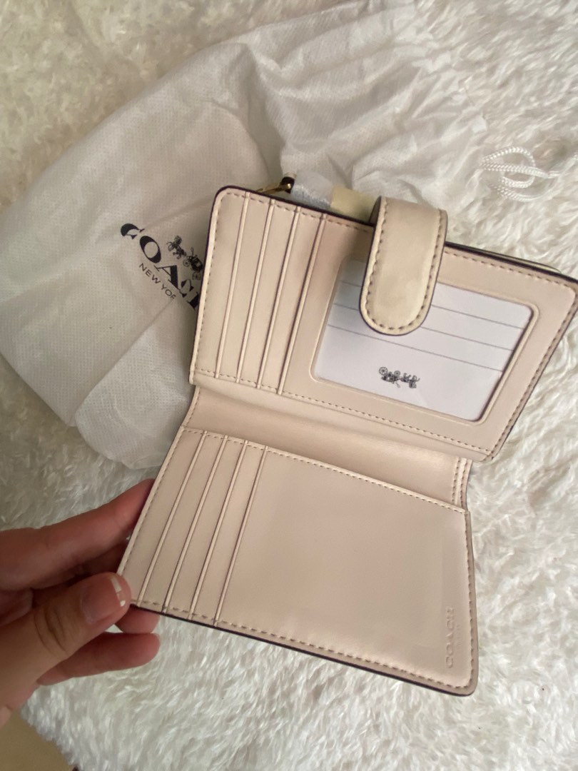 Coach Bi-fold wallet, Luxury, Bags & Wallets on Carousell