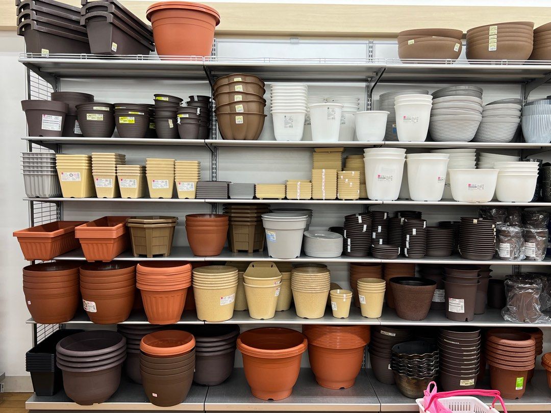 DAISO JAPAN PLANT POT, Furniture & Home Living, Gardening, Pots ...
