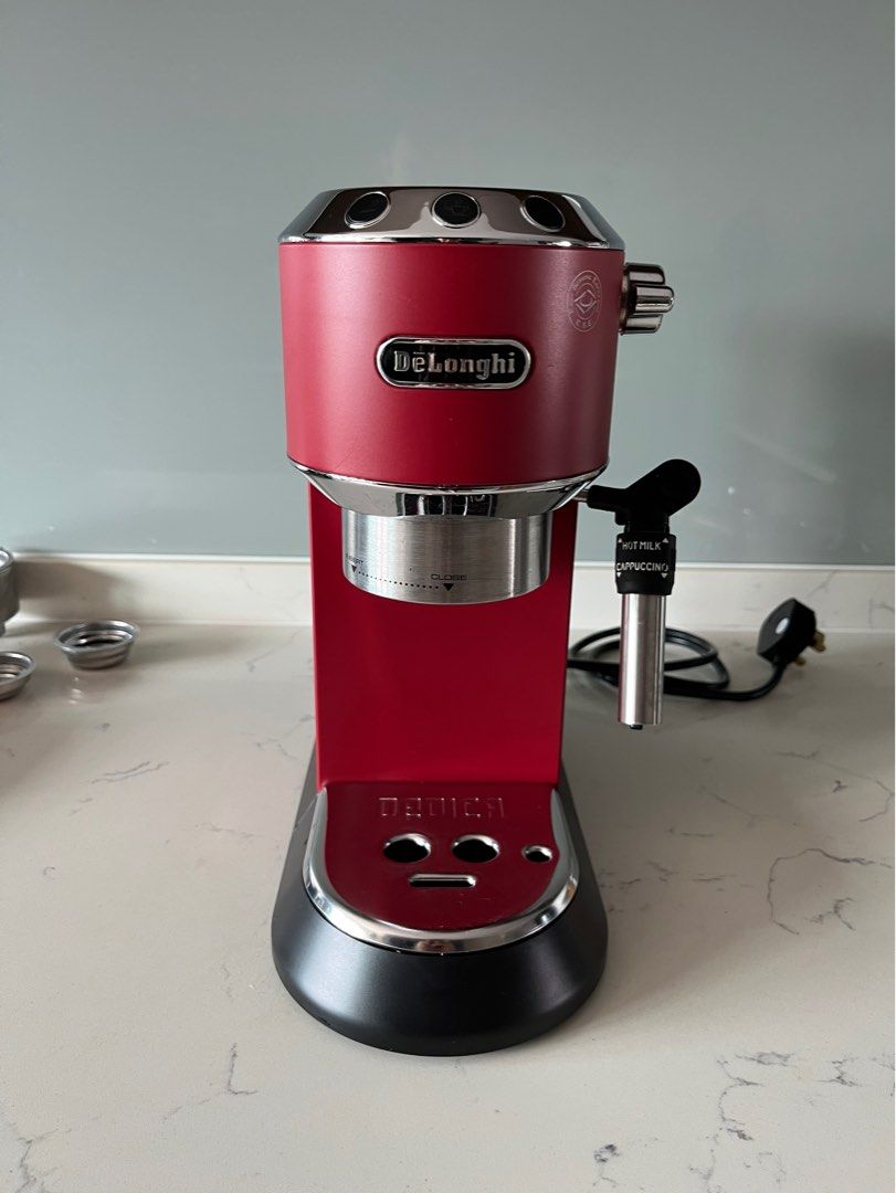 Delonghi EC685 w Digital Scale, Bottomless Portafilter, Coffee ...