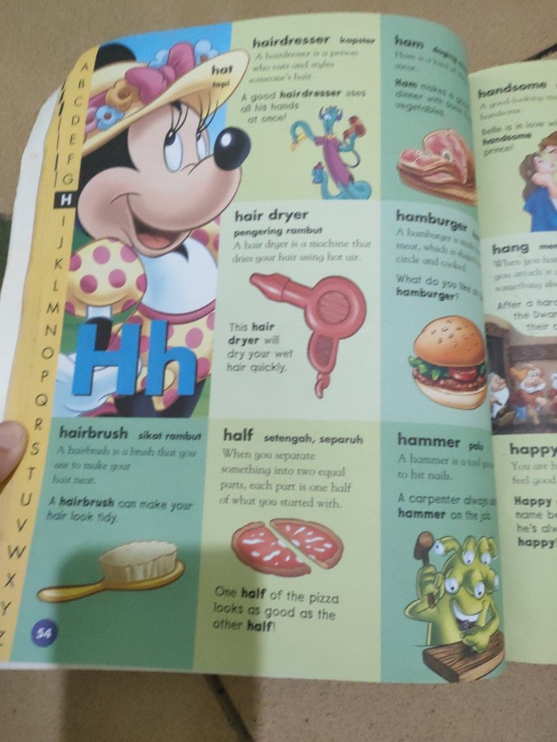 Disney Picture Dictionary, Buku & Alat Tulis, Buku Anak-Anak di Carousell