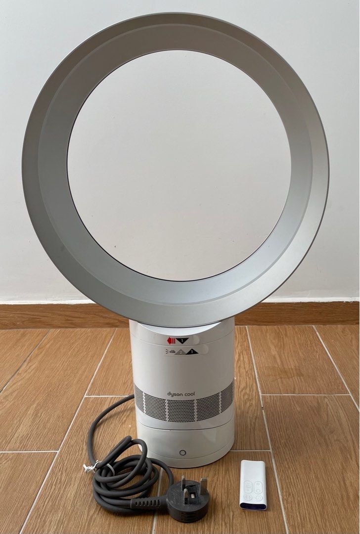 Dyson Desk Fan, TV & Home Appliances, Other Home Appliances on Carousell