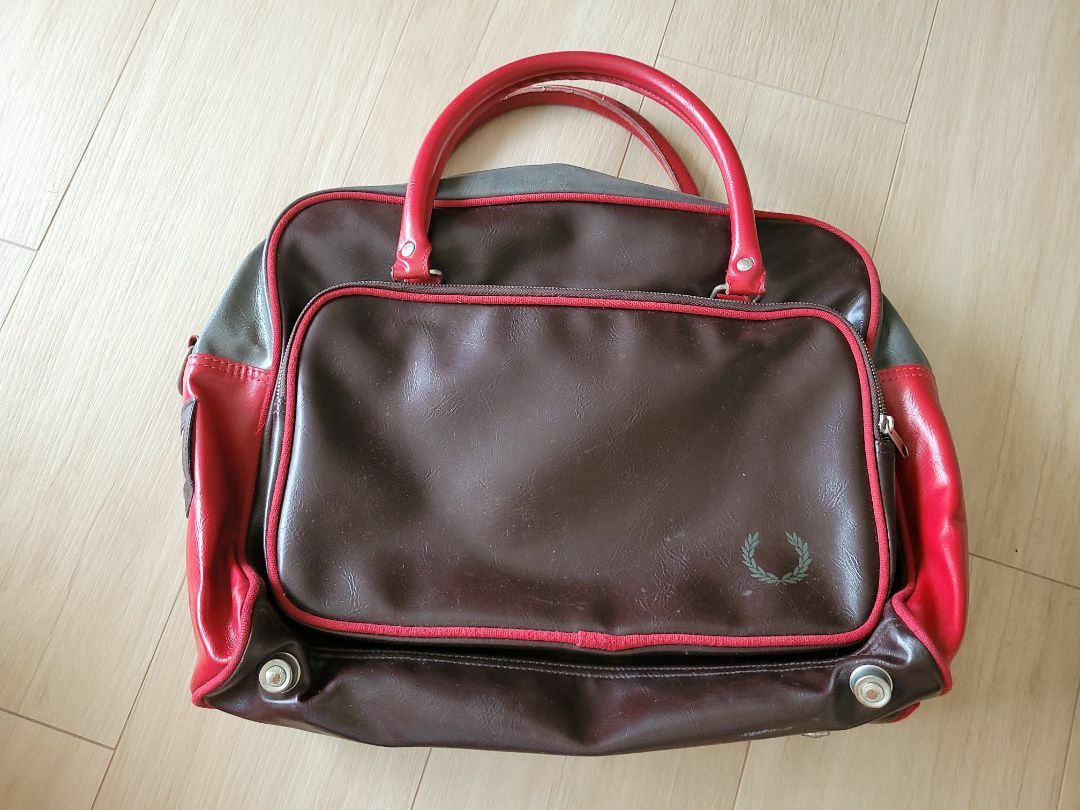 Fred Perry Weekend Carry On Sling Bag, Men's Fashion, Bags, Sling Bags ...