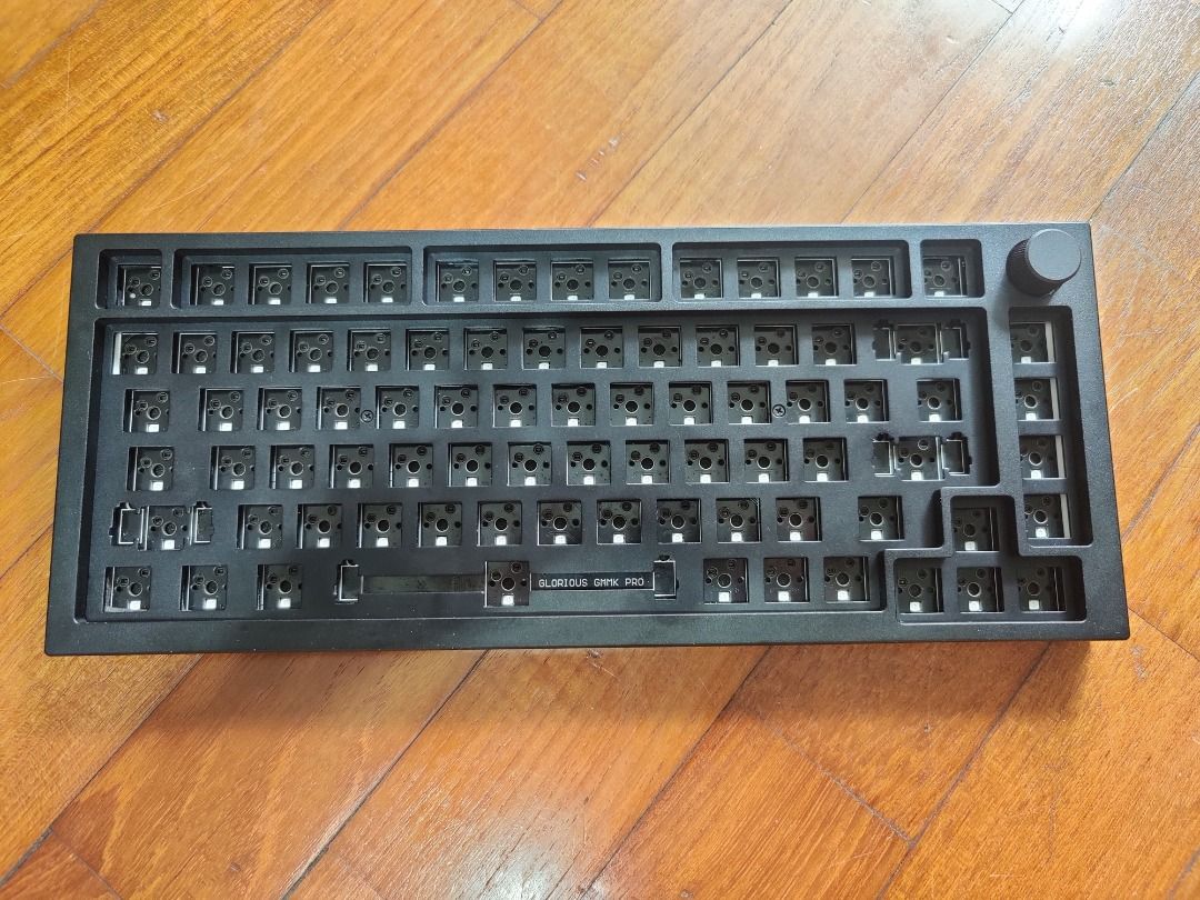 GMMK Pro 75% Barebones Kit + Polycarbonate (PC) Plate, Computers & Tech ...