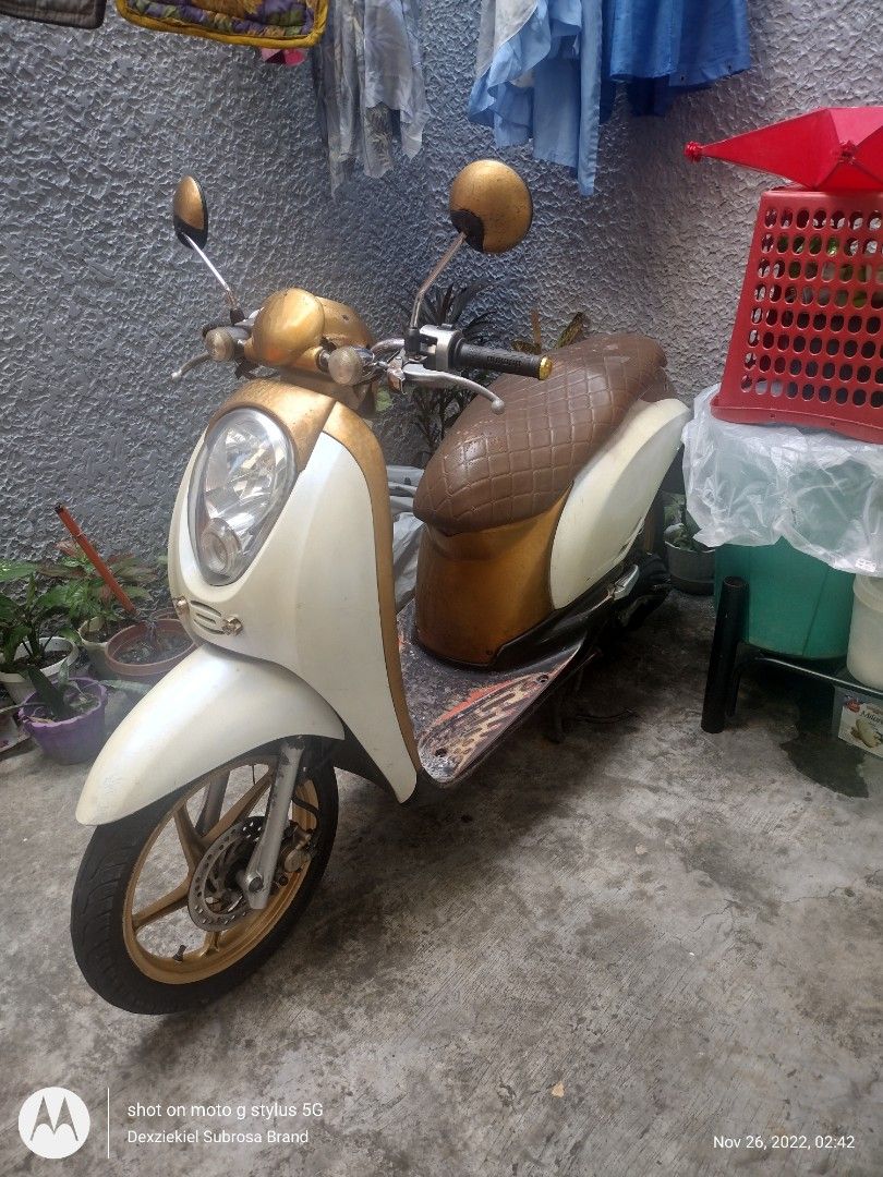 Honda Scoopy model 2013, Motorbikes, Motorbikes for Sale on Carousell